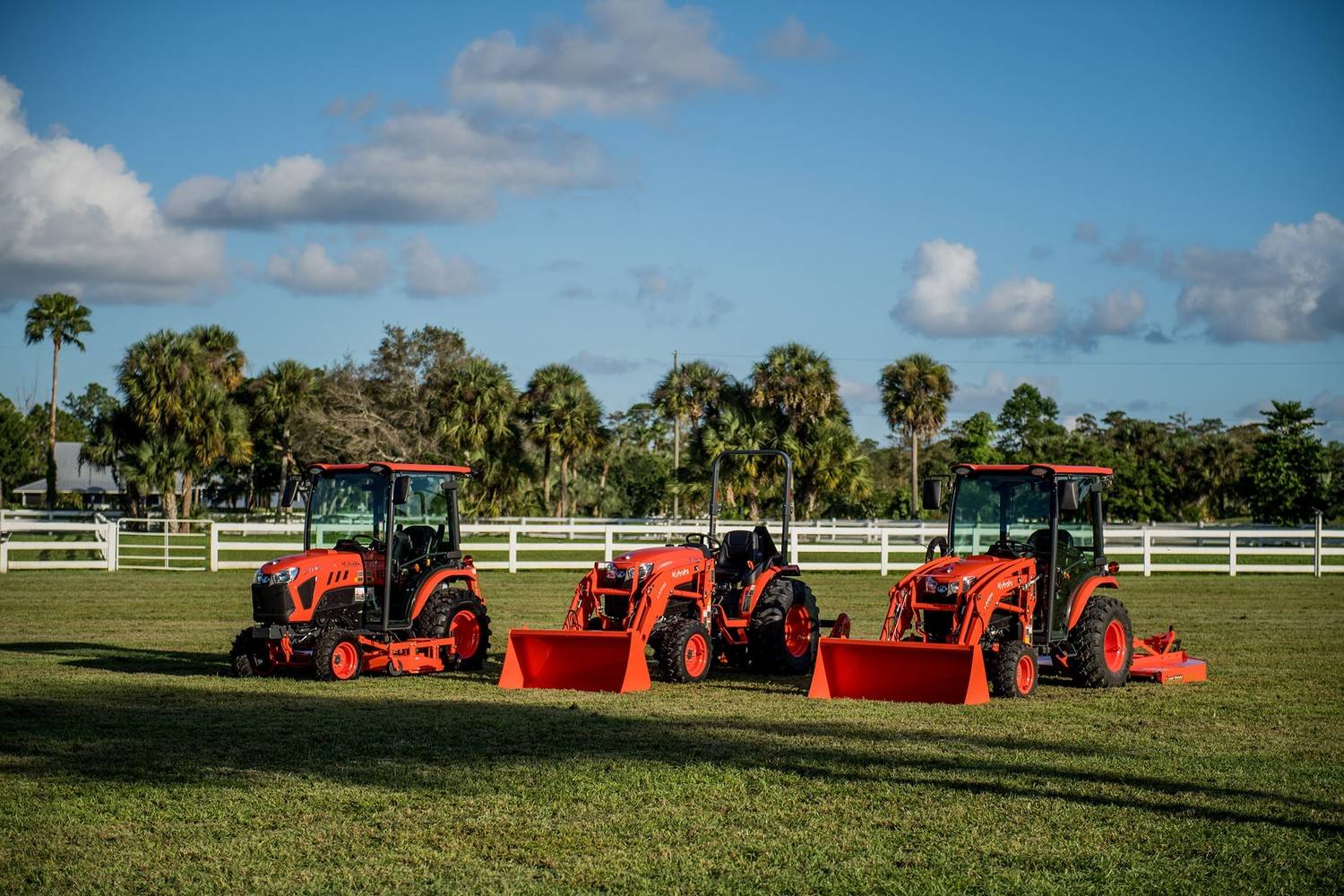 Kubota LX-Series Tractor: 24-30 HP - Blueline Manufacturing Co.