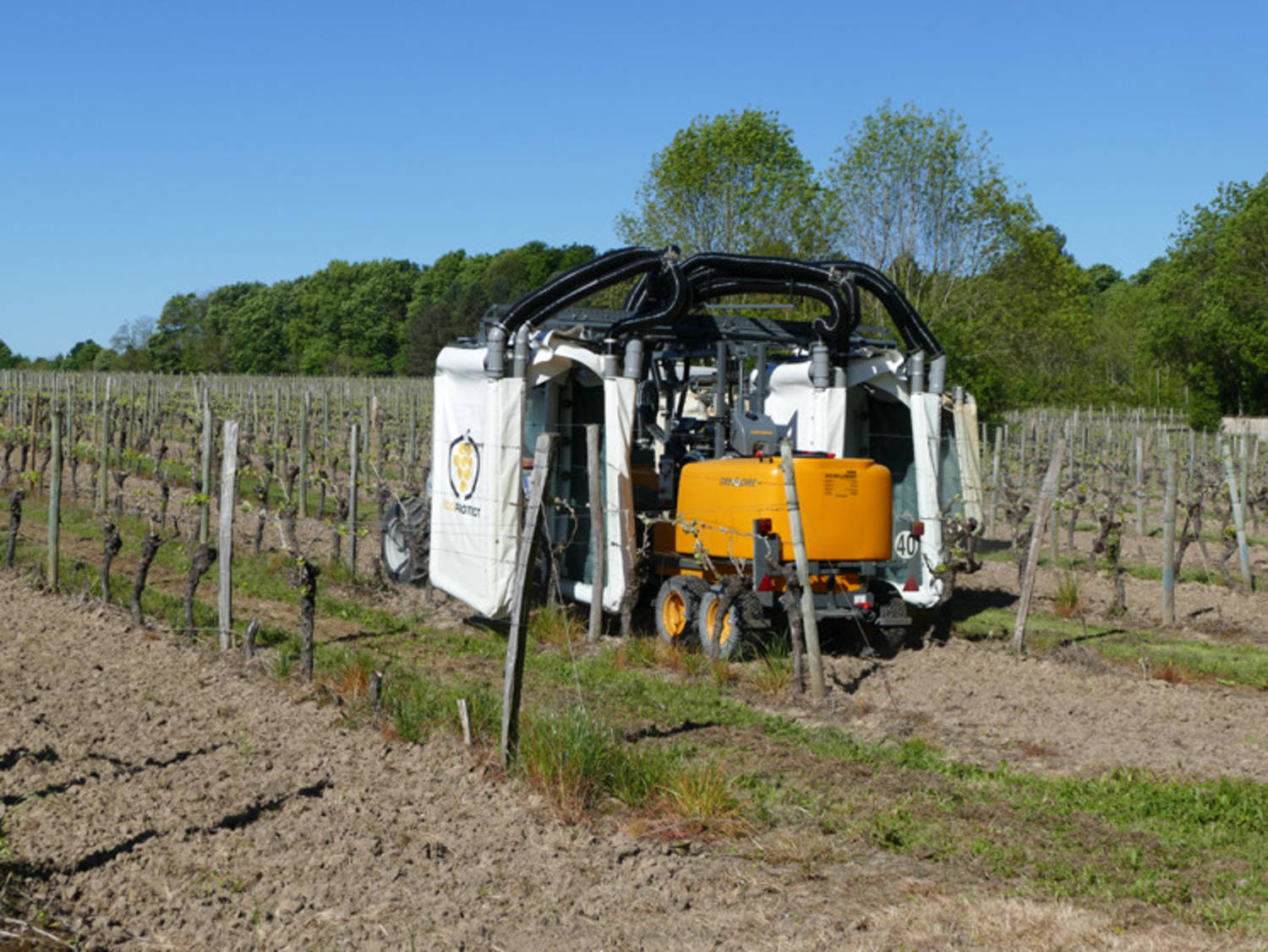 Gregoire Vineyard Sprayers: - Blueline Manufacturing Co.