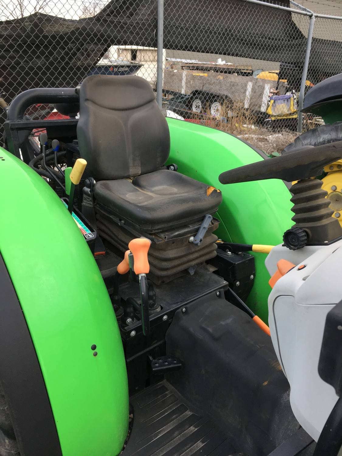 Deutz-Fahr 320F: Tag# D05127 - Blueline Manufacturing Co.