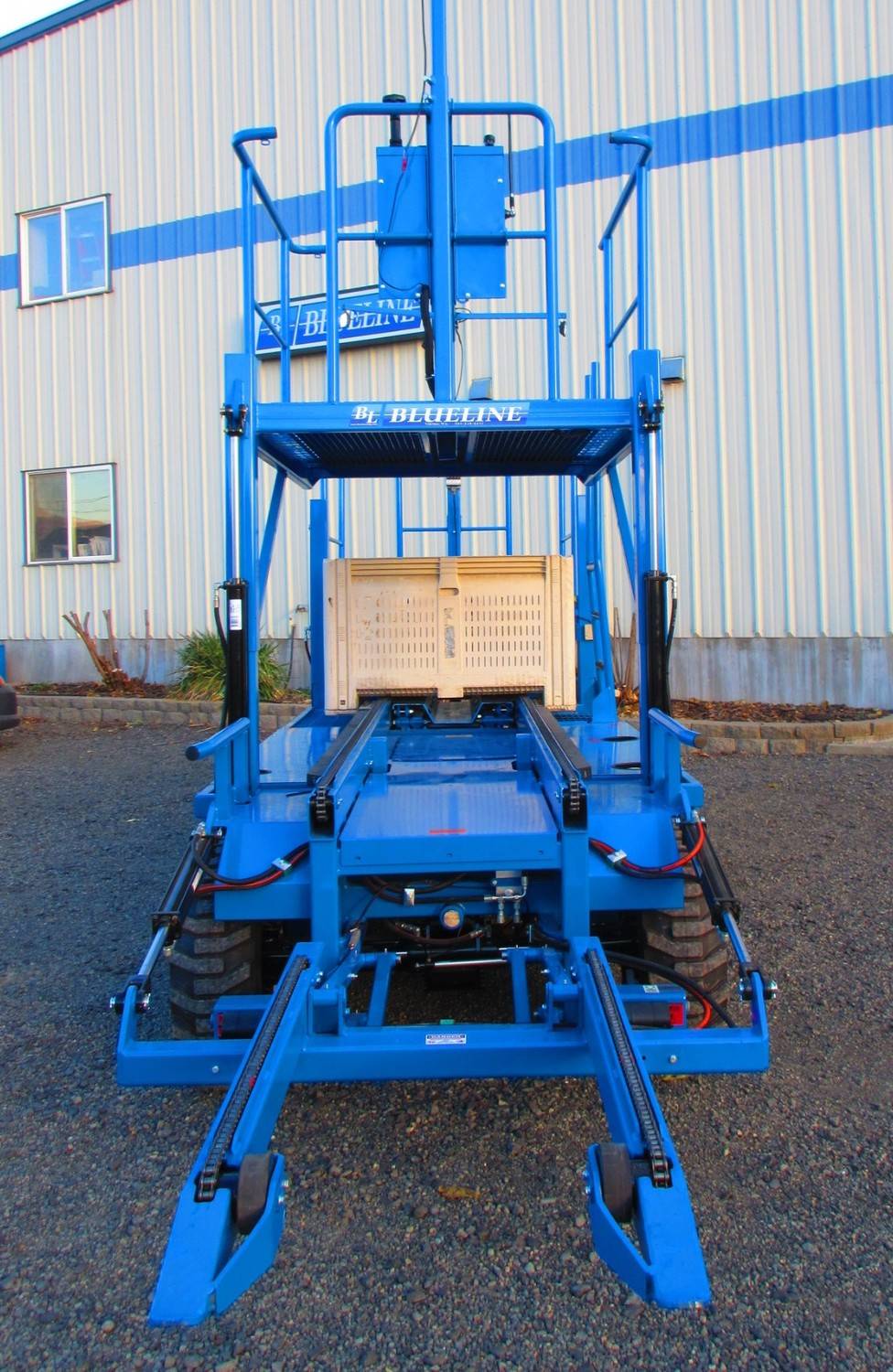 Blueline Narrow Orchard Harvesting Platform: OPH100N - Blueline ...