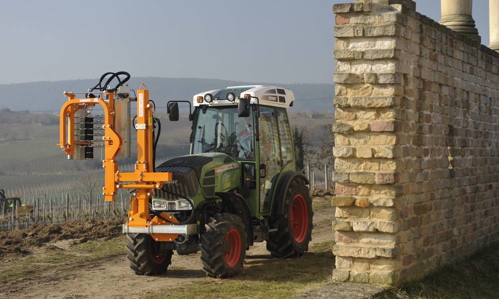 Binger Pre-Pruner: - Blueline Manufacturing Co.