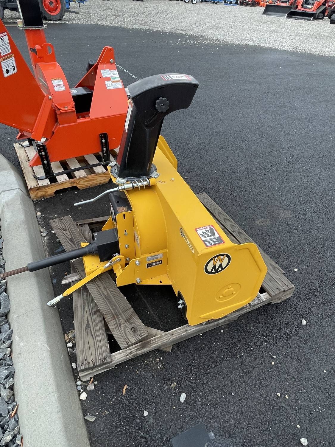 Walker H12 Snowblower: Tag# A1862 - Blueline Manufacturing Co.